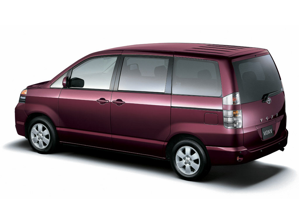 Toyota Voxy technical specifications and fuel economy